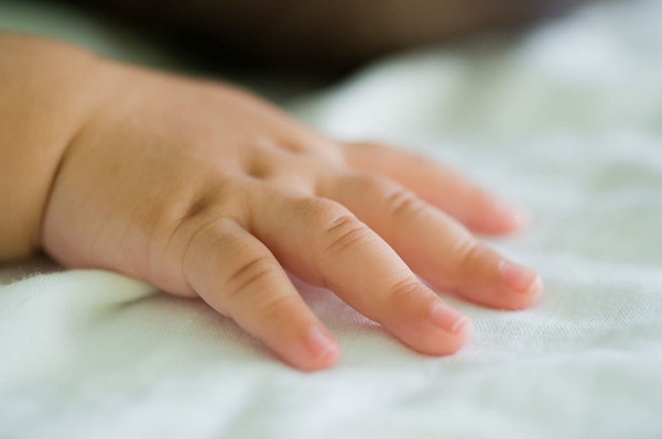 5 Tanda Alergi Dingin yang Perlu Diketahui - Kisah Keluarga Nara